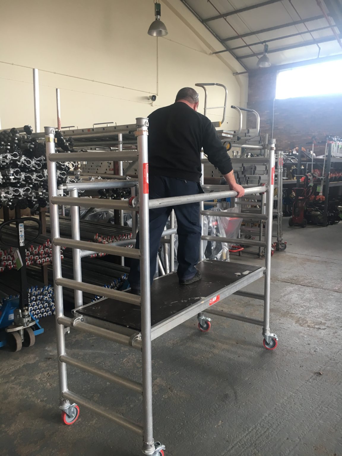 Alloy Scaffolding, Ladders & Low Level Access | Moore Hire